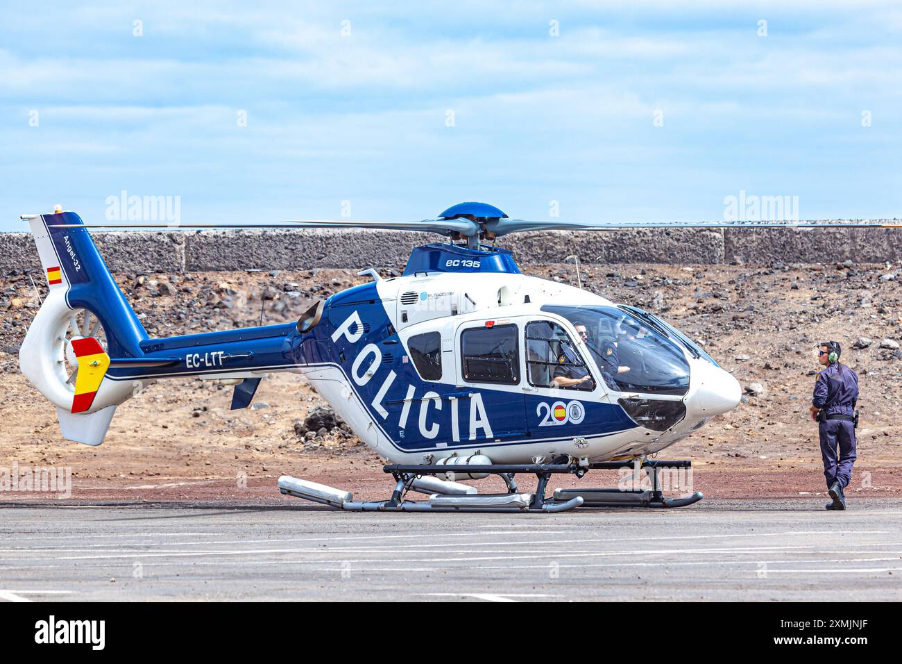 Spanish National Police performing a surveillance manoeuvre on a cop ...