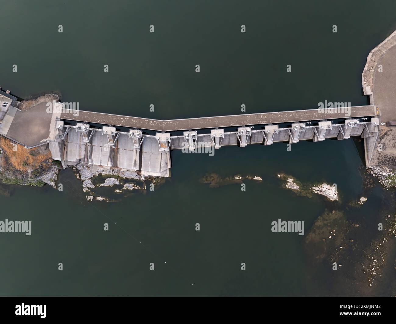 Flood gates hi-res stock photography and images - Alamy