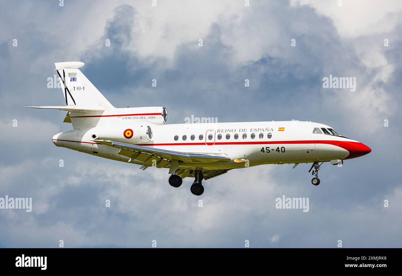 Zurich, Switzerland, 15th Jun 2024: A Dassault Falcon 900B brings the ...