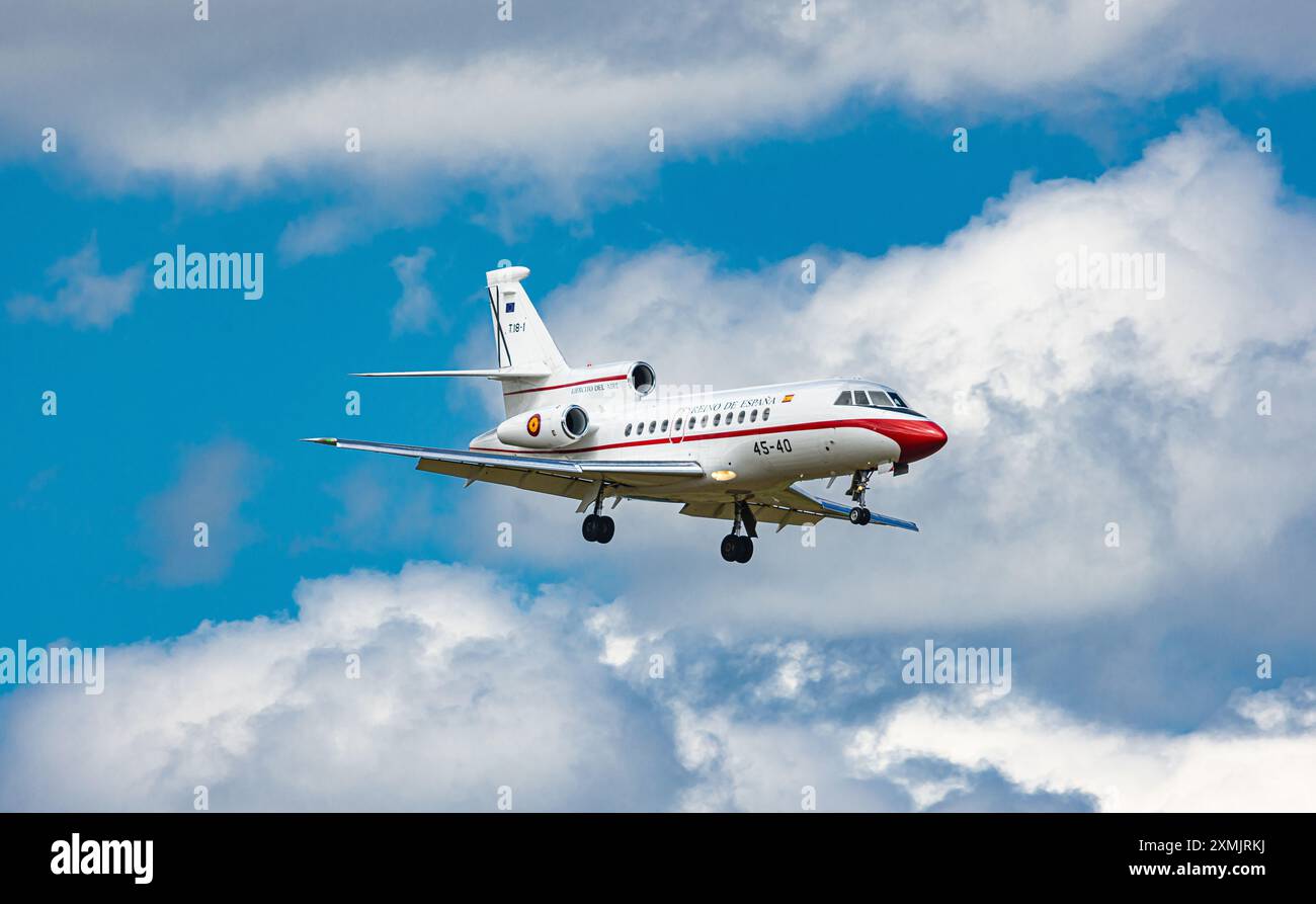 Zurich, Switzerland, 15th Jun 2024: A Dassault Falcon 900B brings the ...