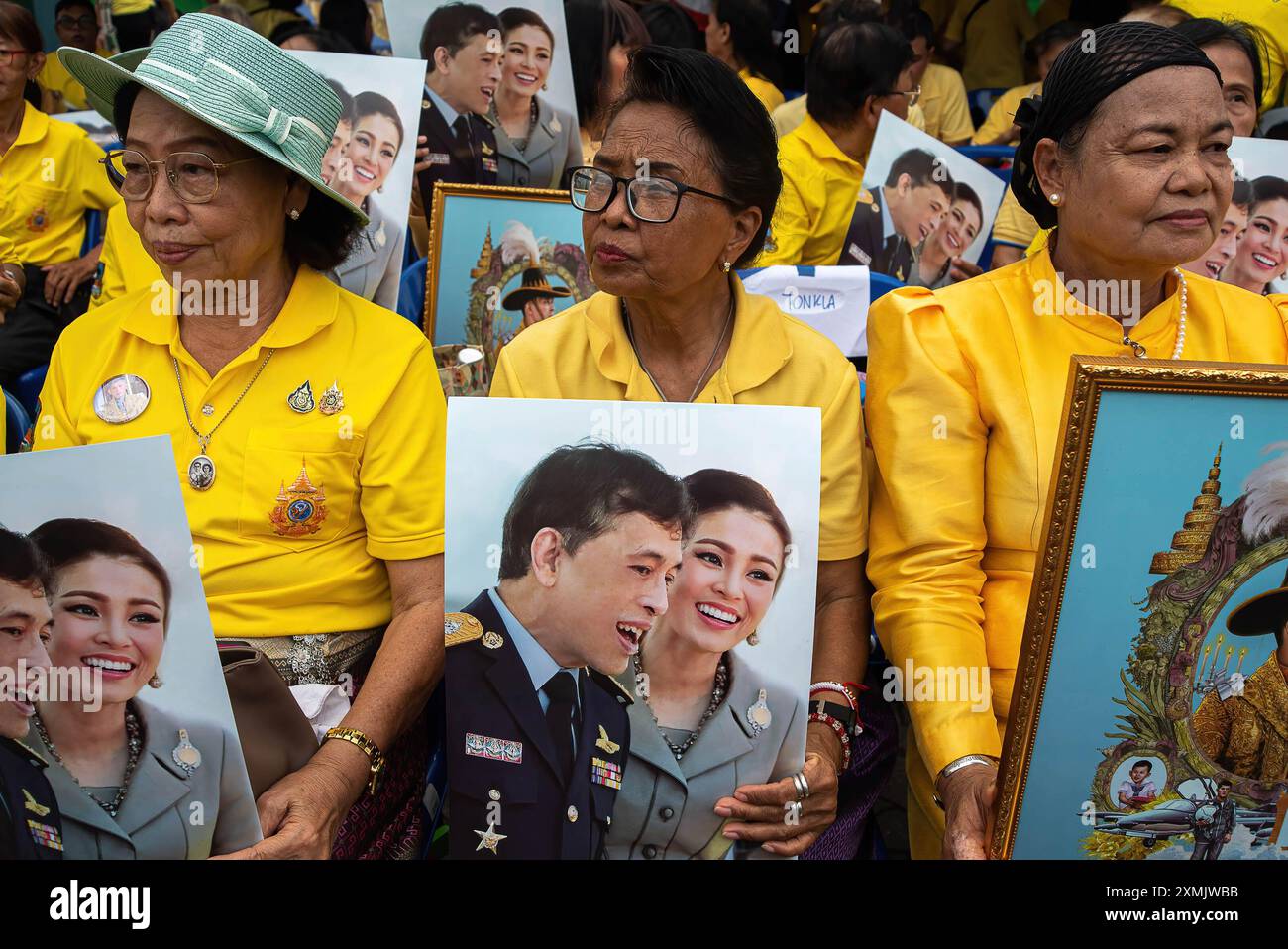 King maha vajiralongkorn suthida hi-res stock photography and images ...