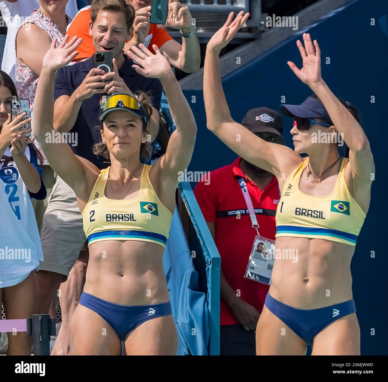 Paris, Ile de France, France. 28th July, 2024. CAROLINA SOLBERG SALGADO (BRA) (1) and BARBARA ...