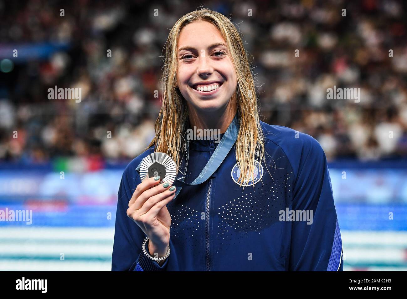 WALSH Gretchen of United States celebrates his with his silver medal ...