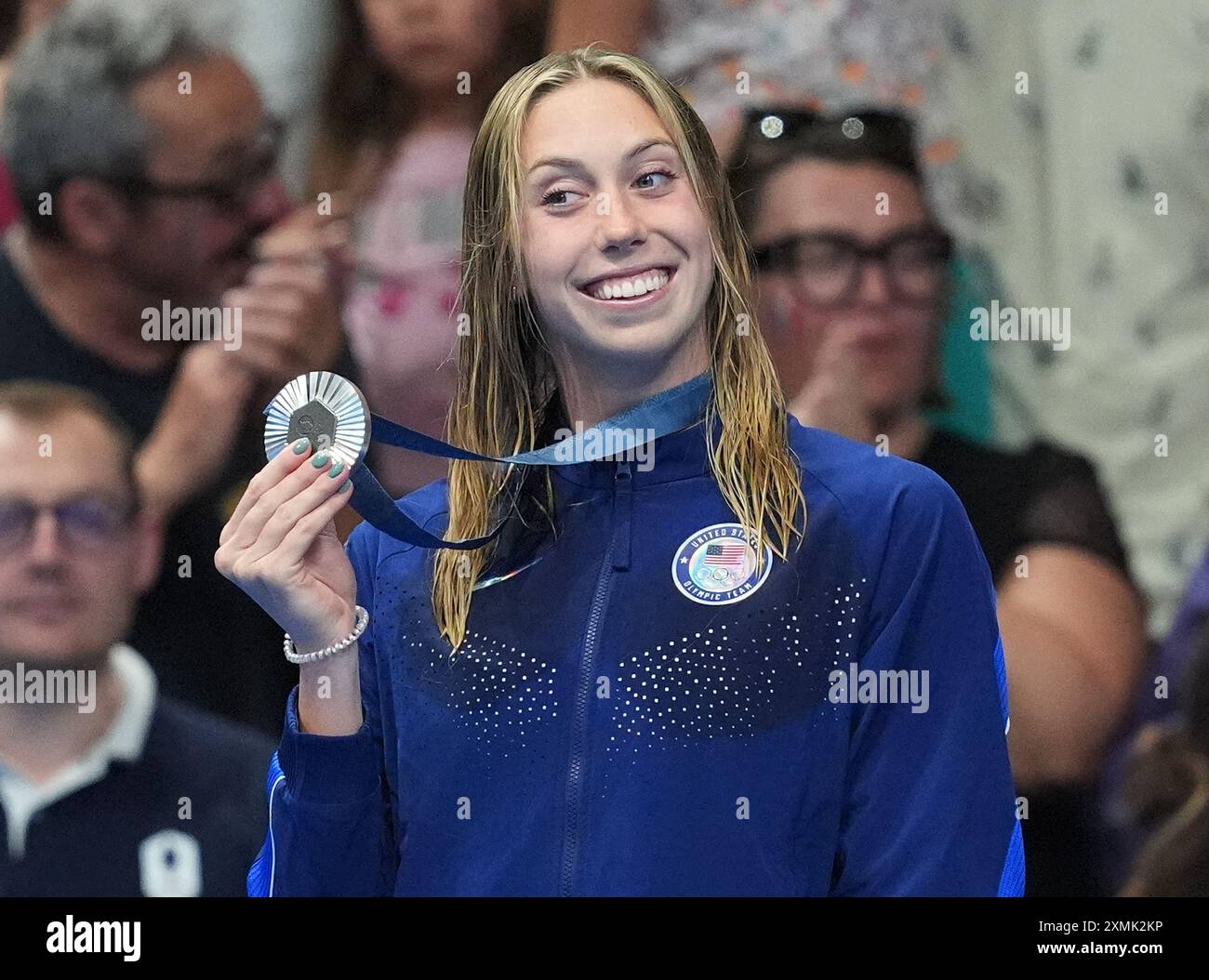 Paris, France. 28th July, 2024. Silver medalist Gretchen Walsh of the U ...