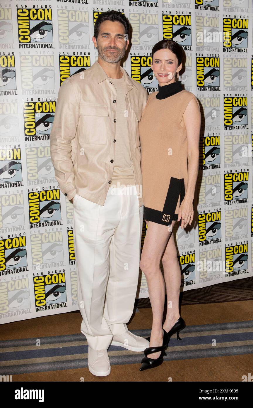 Superman lois lane comic hi-res stock photography and images - Alamy