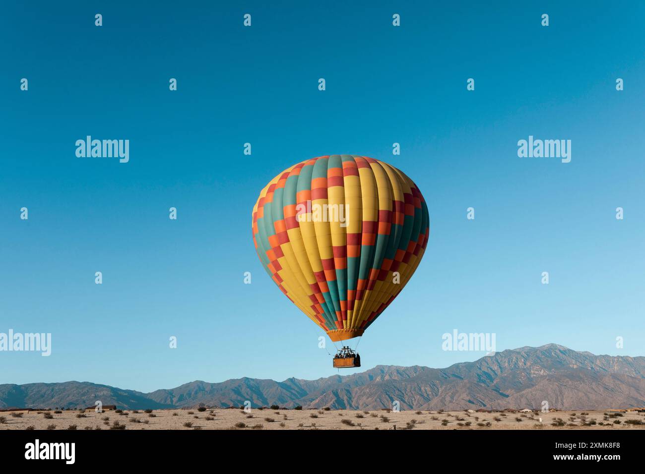 Sunrise in palm springs hi-res stock photography and images - Alamy