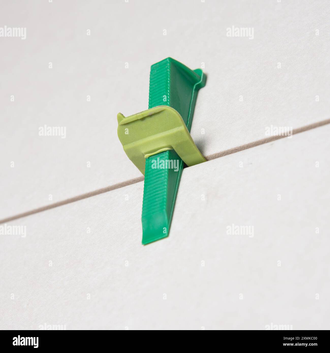 Tile leveling system hi-res stock photography and images - Alamy