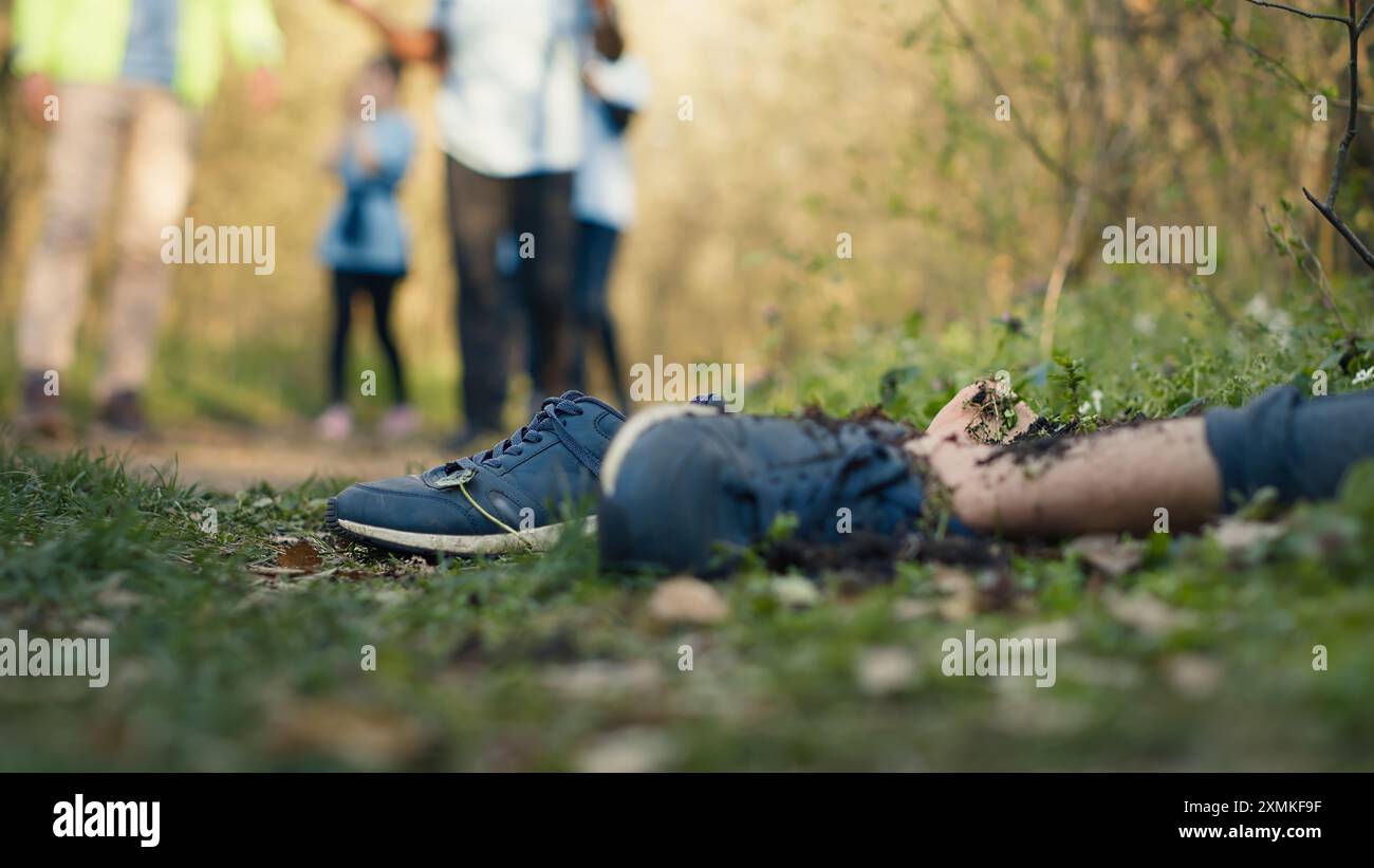 Search party team finding unrecognizable barefoot dead body in the ...