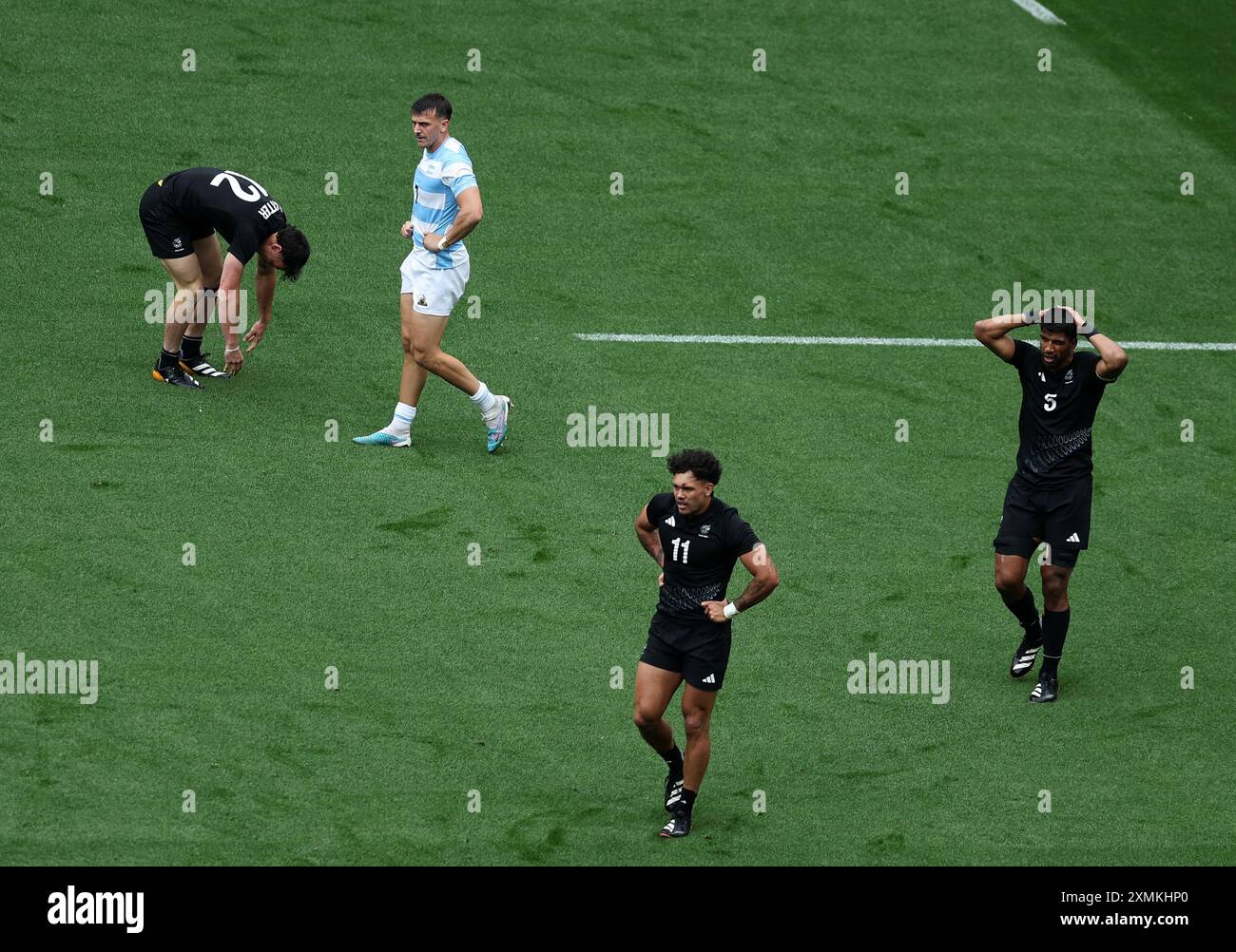 PARIS, FRANCE - JULY 27: Moses Leo of New Zealand and Dylan Collier of ...