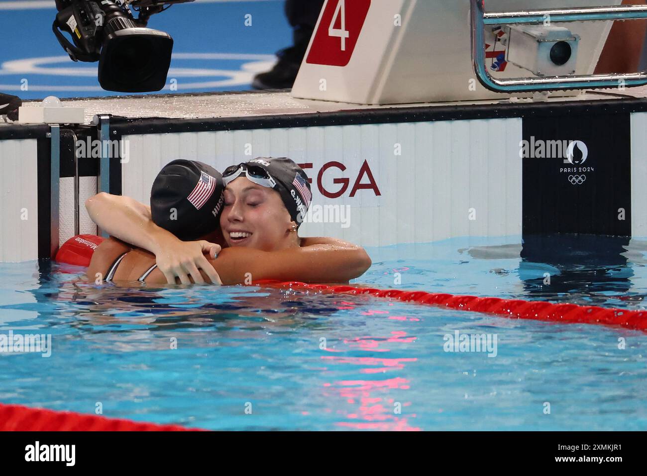 Paris, Ile de France, France. 28th July, 2024. Torri Huske (USA) and ...