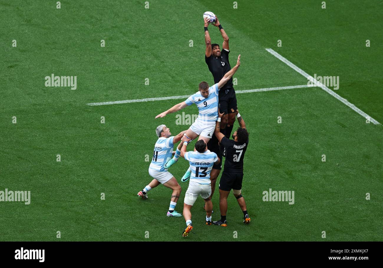 PARIS, FRANCE - JULY 27: Dylan Collier of Argentina catches the ball in ...