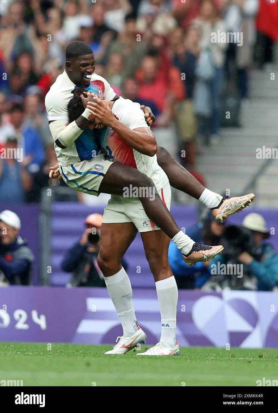 PARIS, FRANCE - JULY 27: Jordan Sepho of Team France and Stephen Parez ...