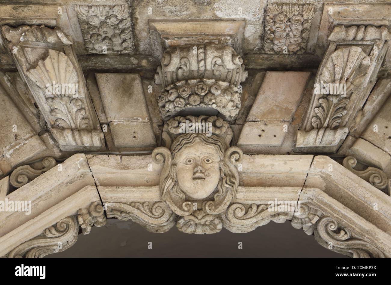Baroque decorations hi-res stock photography and images - Alamy