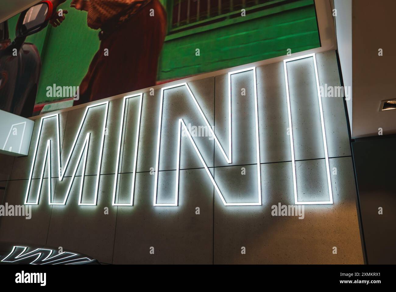 Mini mural hi-res stock photography and images - Alamy
