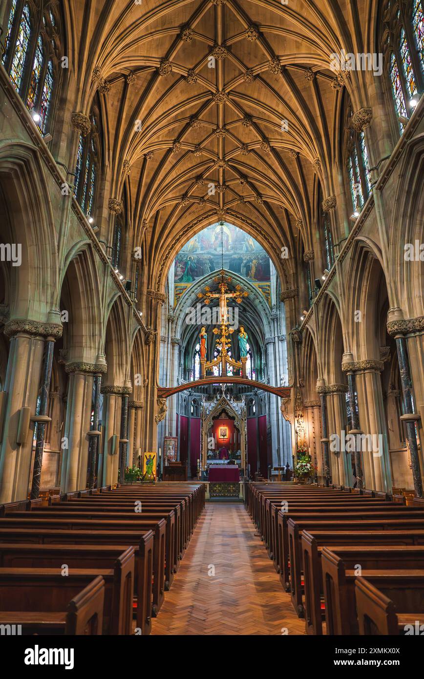 Interior of Grand Gothic Church with Vaulted Ceilings in Cambridge, UK ...