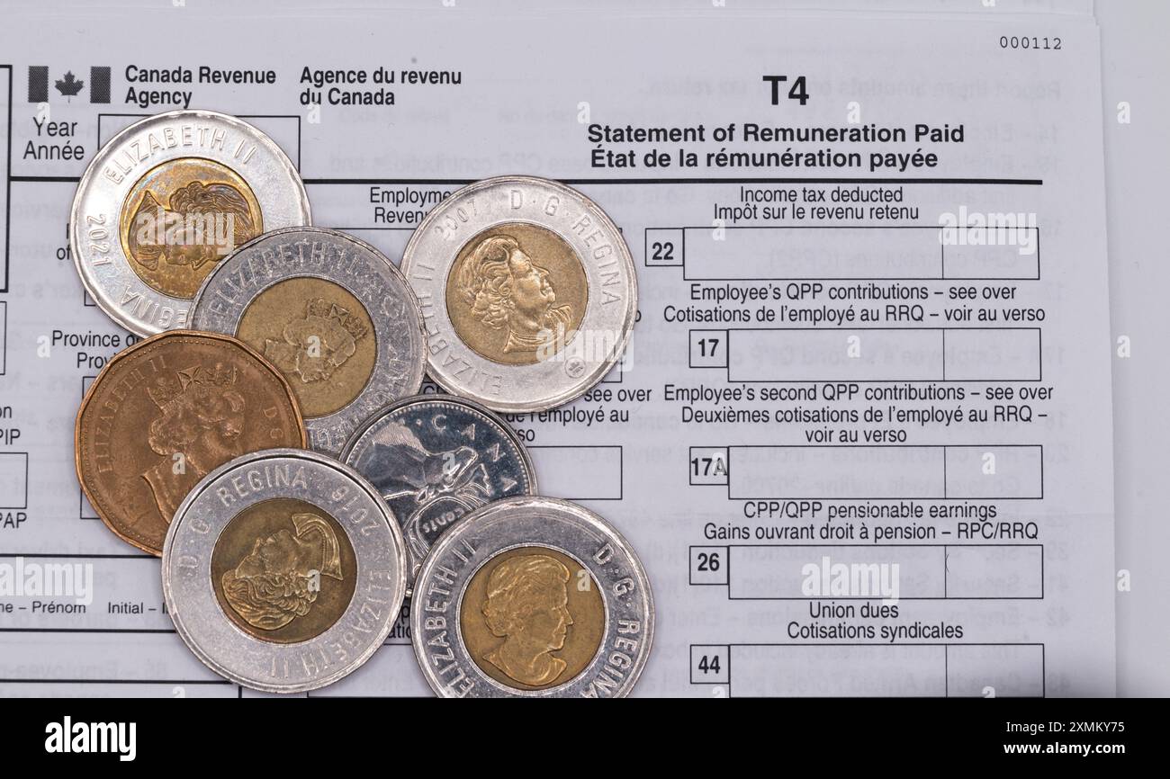 Canadian tax return hi-res stock photography and images - Alamy