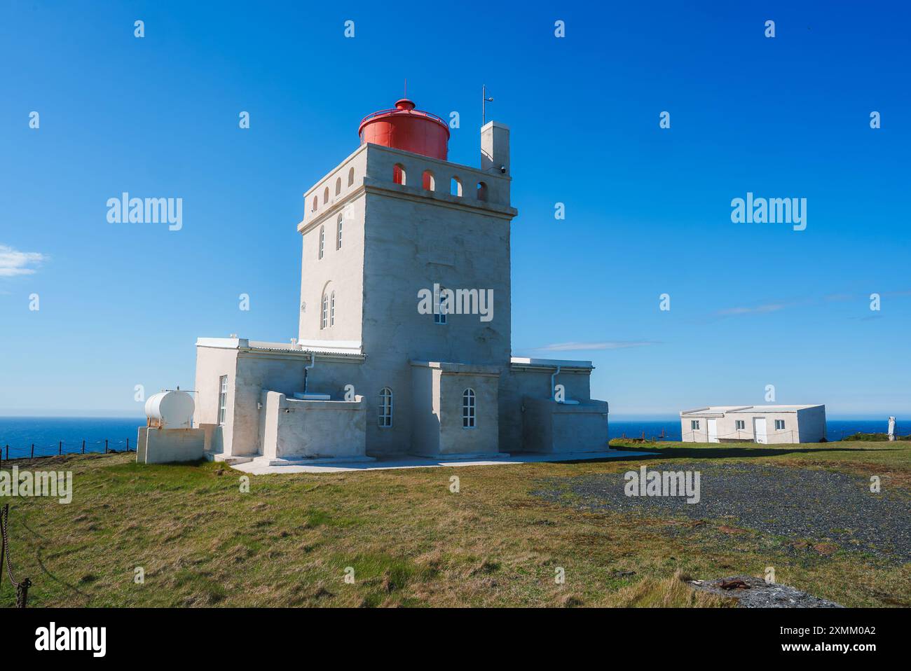 Red dome on lighthouse hi-res stock photography and images - Alamy