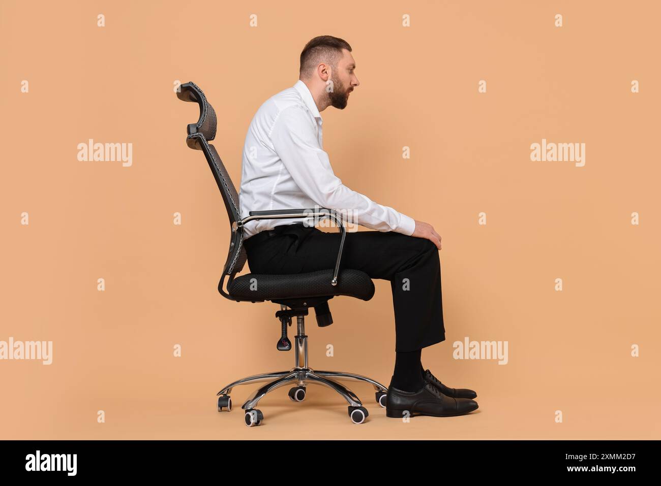 Slouch posture chair hi-res stock photography and images - Alamy