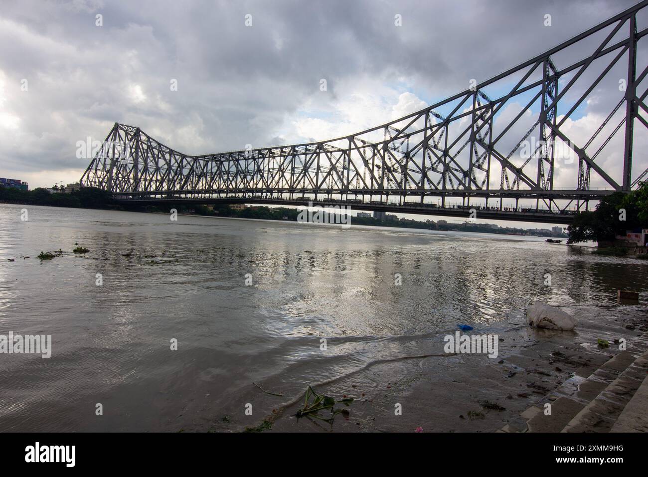 An iconic landmark in Kolkata, the Howrah Bridge is a huge steel bridge ...
