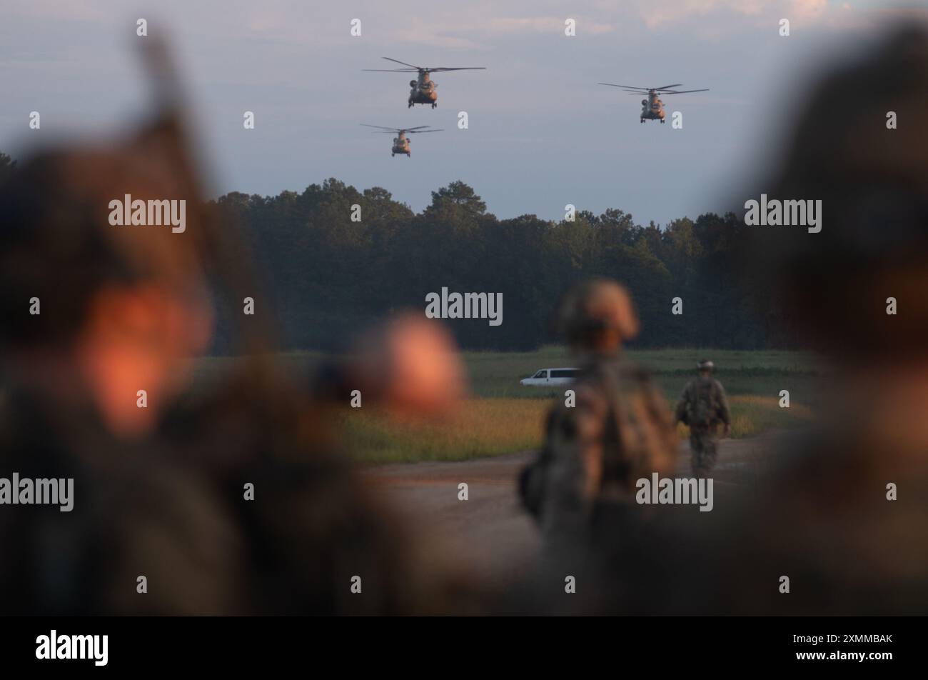 Florida Army National Guard (FLARNG) Soldiers with 2nd Battalion, 124th ...