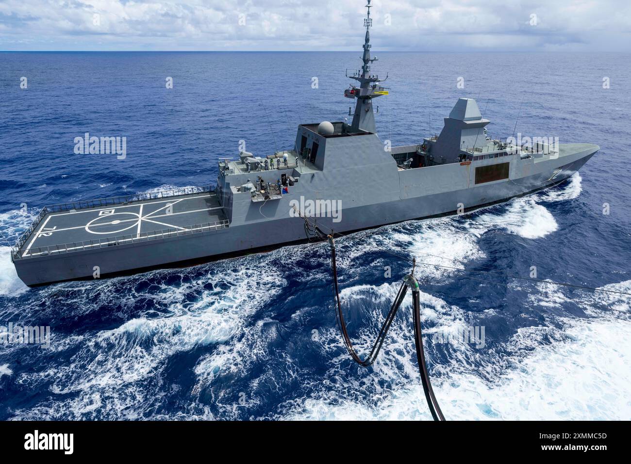 Canadian naval replenishment oiler MV Asterix re-fuels Republic of ...