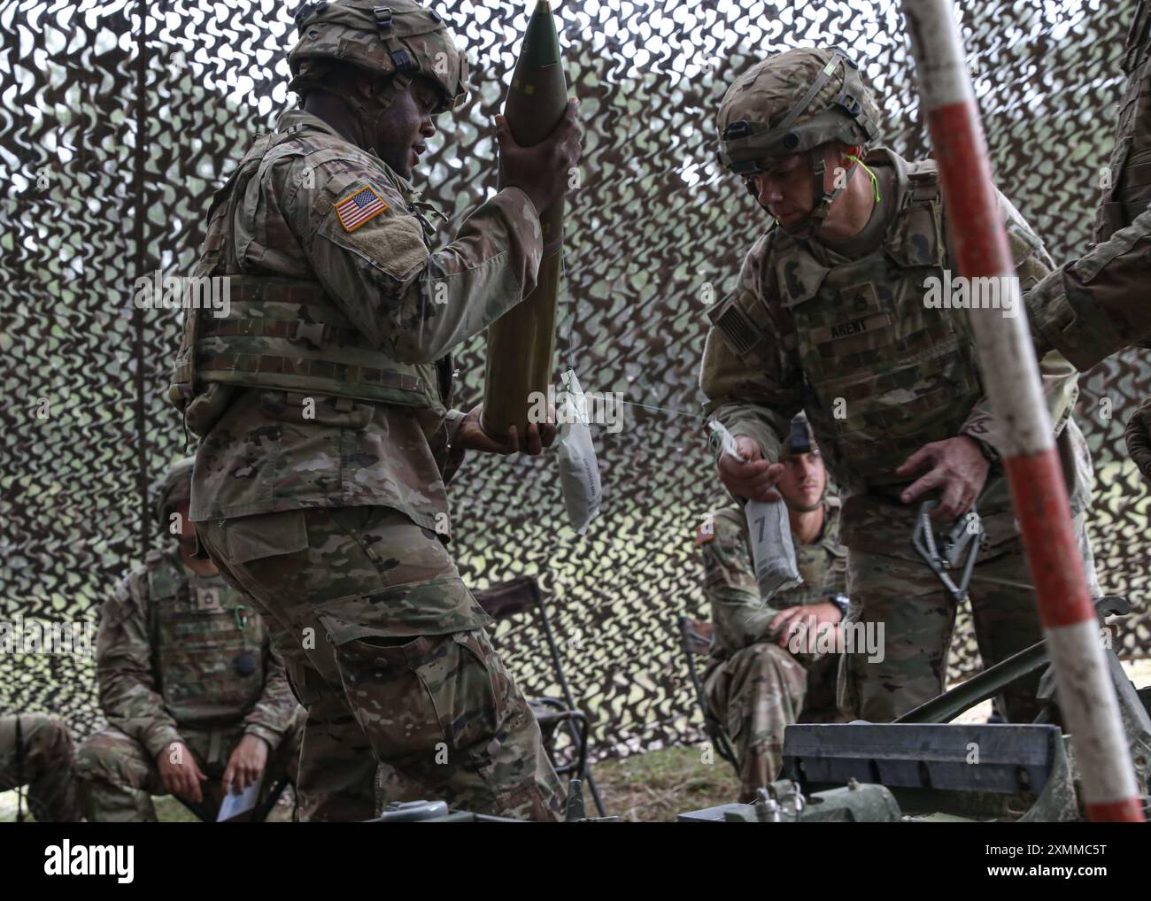 Florida Army National Guard (FLARNG) Soldiers Spc. Leonel Vaillant ...