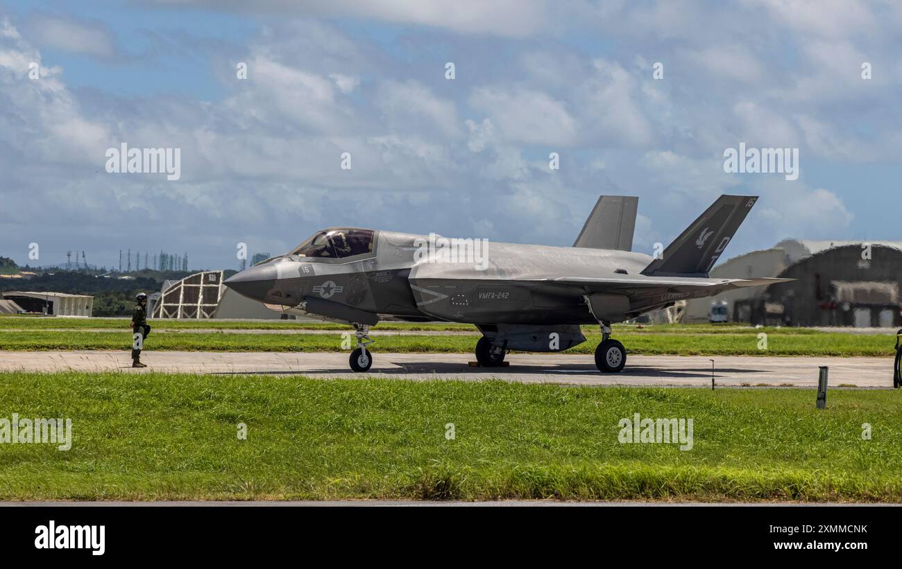 A U.S. Marine Corps F-35B Lightning II aircraft, with Marine Fighter ...