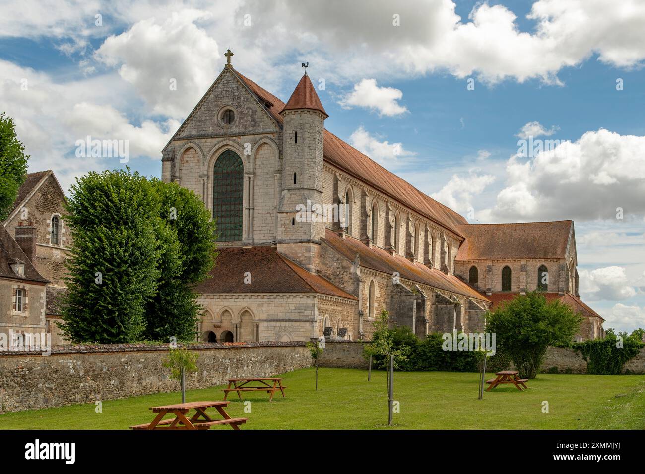 Pontigny hi-res stock photography and images - Alamy