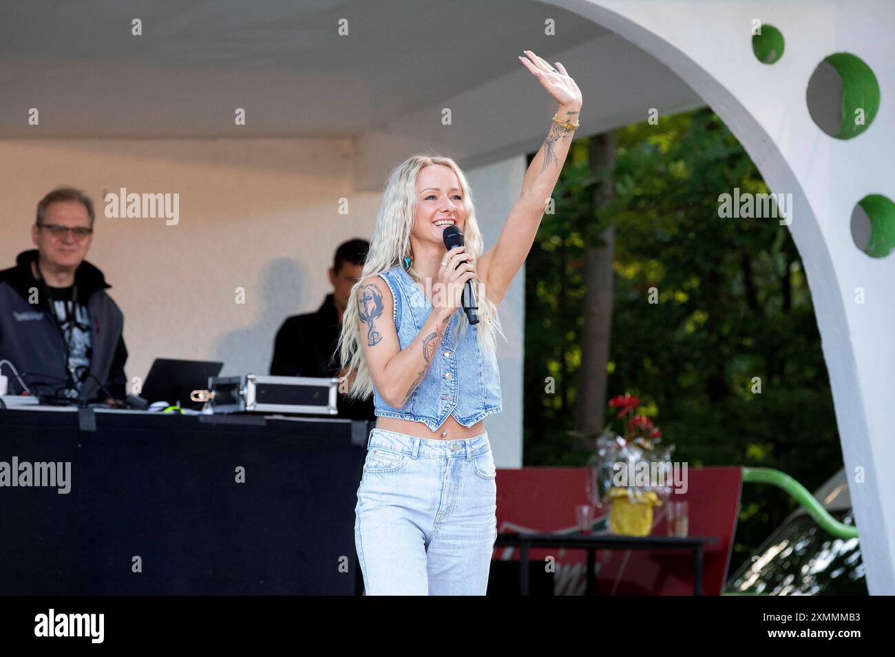 Open air sommerfest hi-res stock photography and images - Alamy