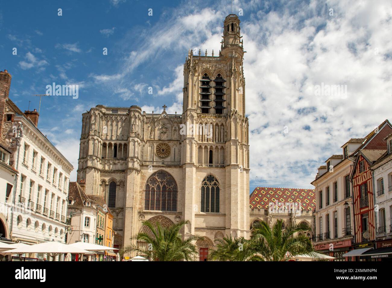Saint étienne de sens hi-res stock photography and images - Alamy