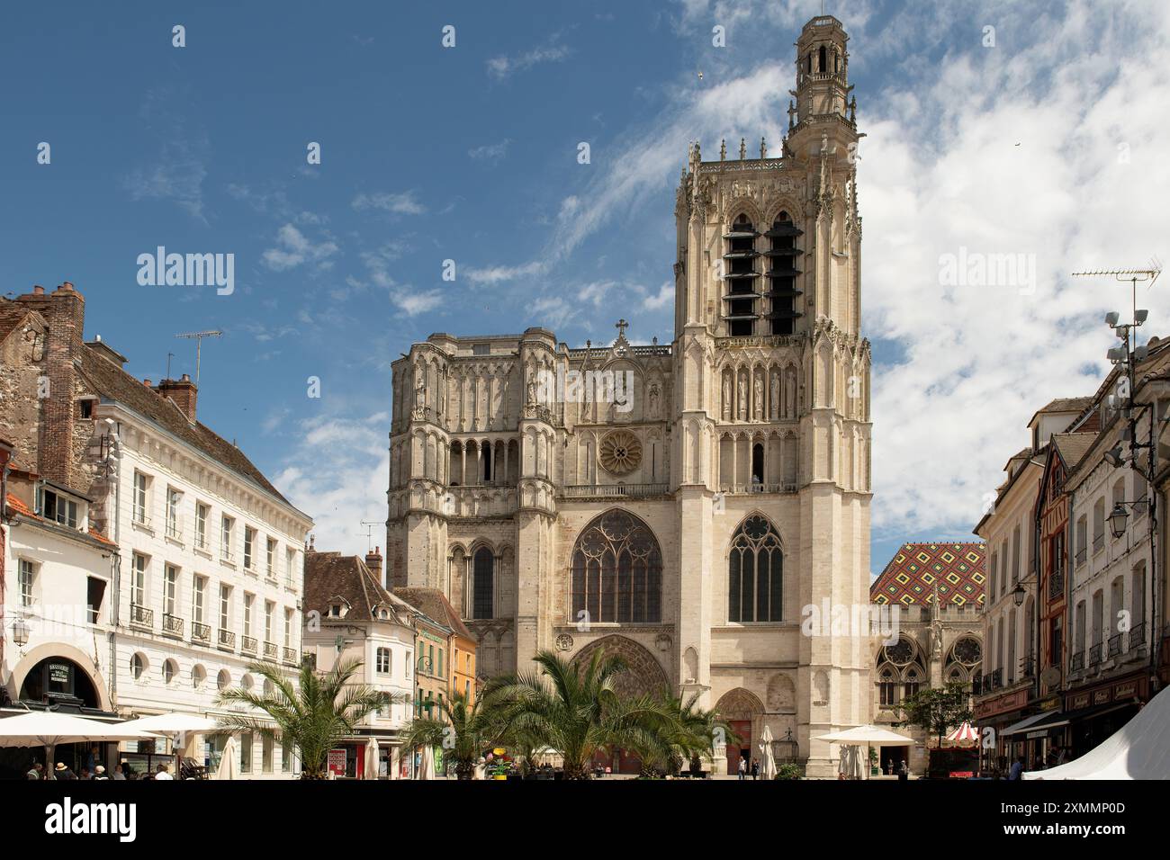 Saint étienne de sens hi-res stock photography and images - Alamy