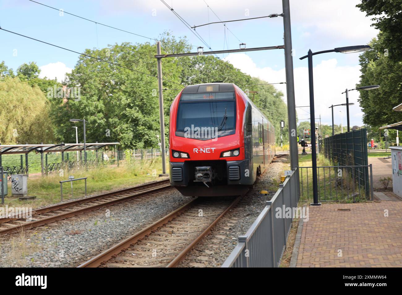 Train platform gouda station hi-res stock photography and images - Alamy