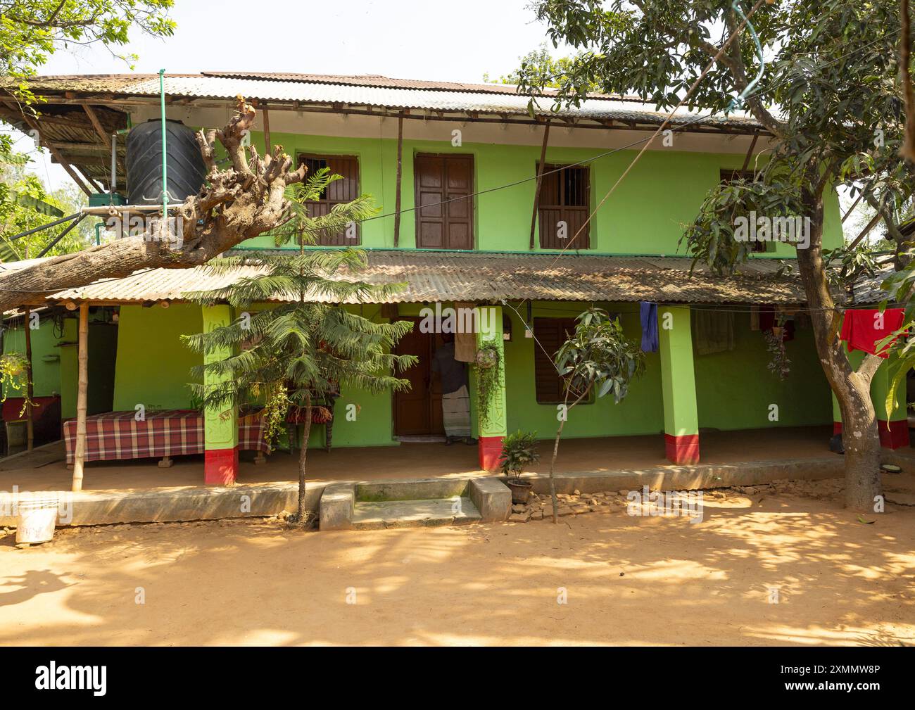 Horizontal bangladesh hi-res stock photography and images - Alamy