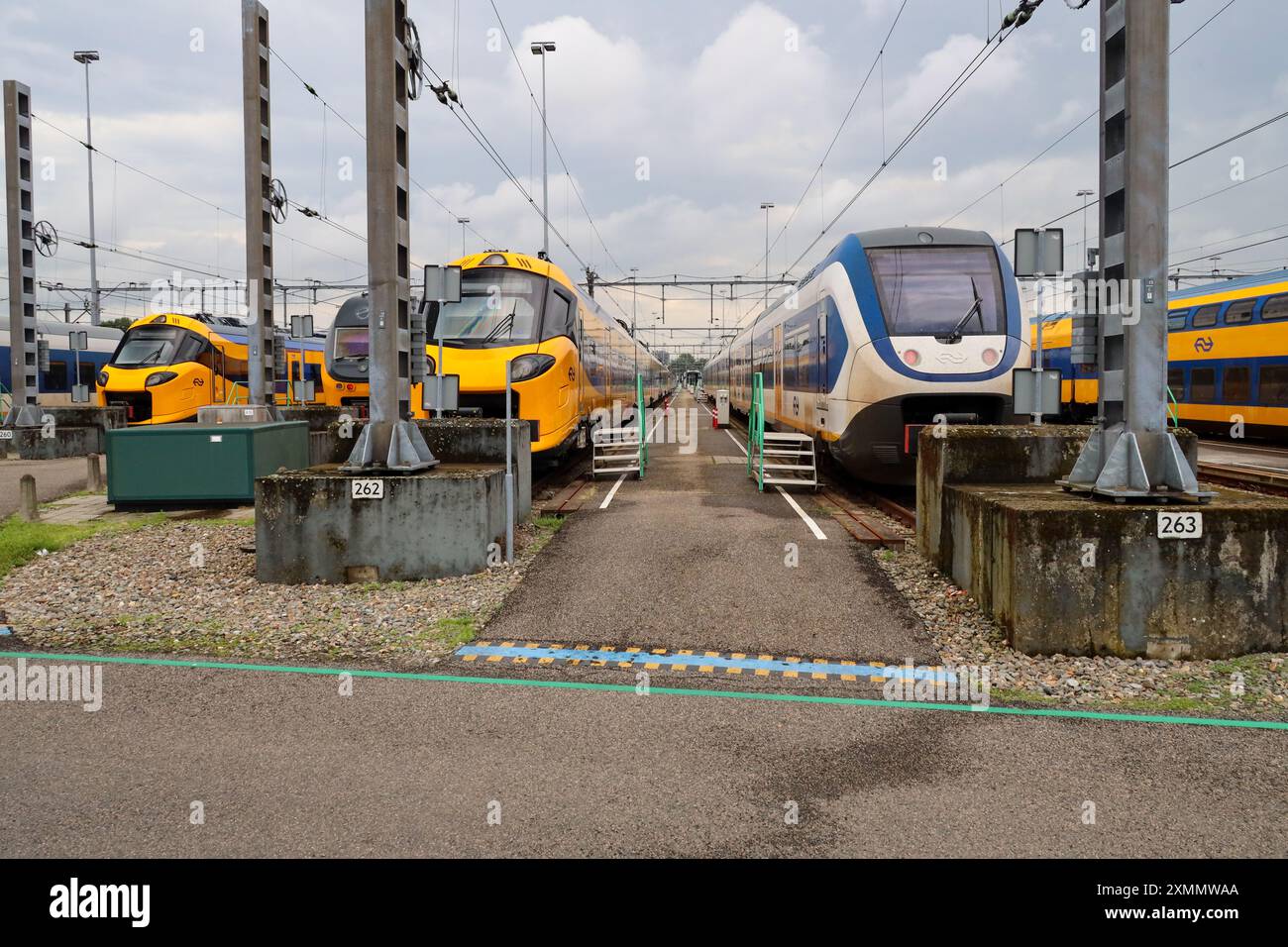 The shunting and waiting yard of Utrecht Cartesiusweg with different ...