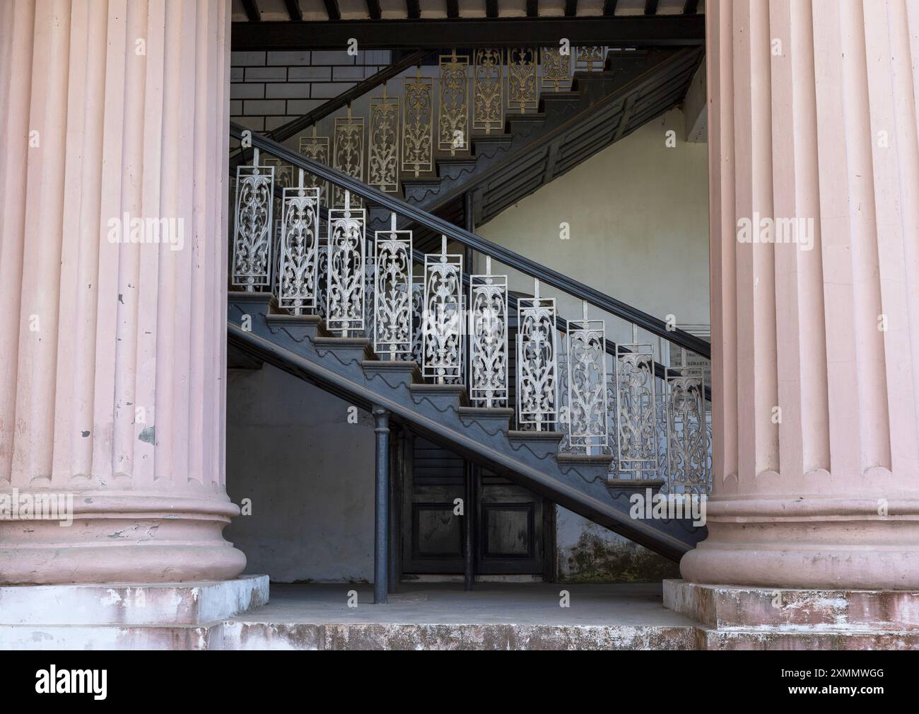 Puthia Rajbari palace stairs, Rajshahi Division, Puthia, Bangladesh ...