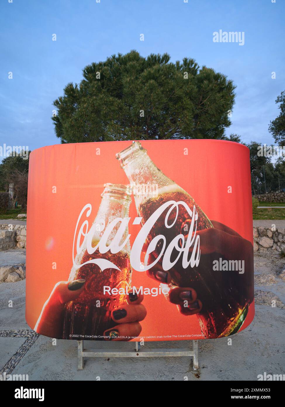 Coke advertisement poster hi-res stock photography and images - Alamy