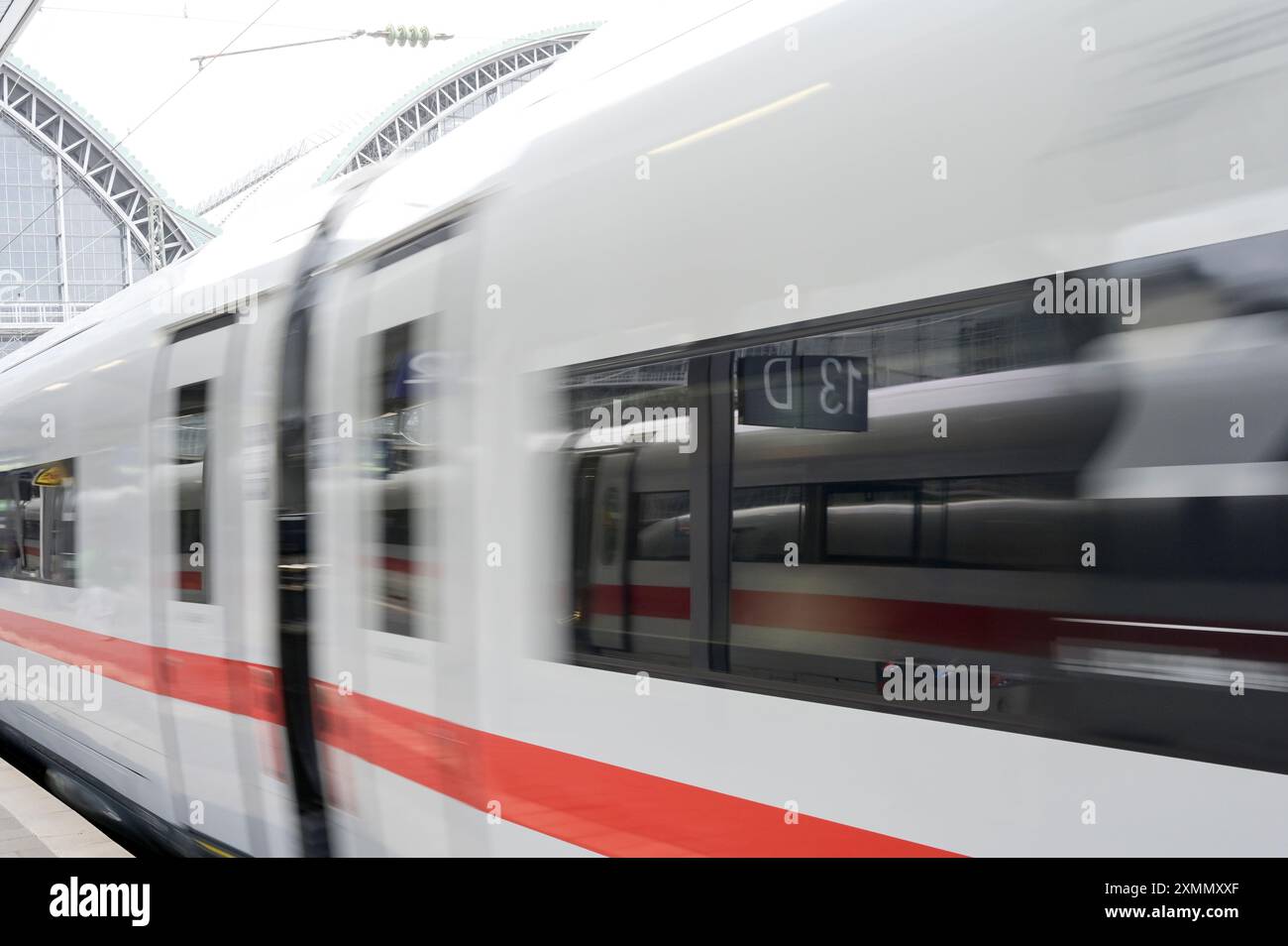 GERMANY, Frankfurt, Central Railway Station, ICE intercity fast train ...
