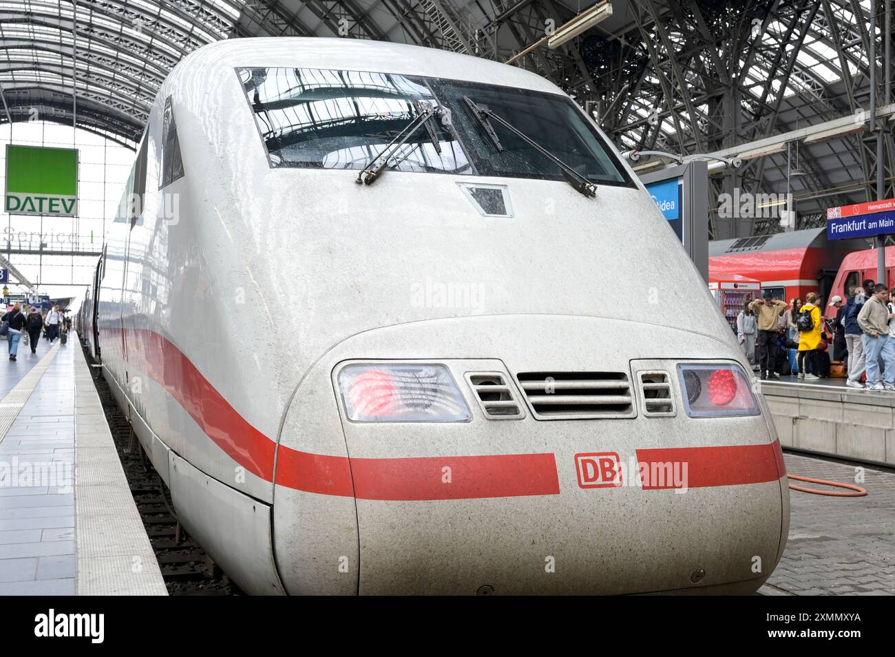 GERMANY, Frankfurt, Central Railway Station, ICE intercity fast train ...