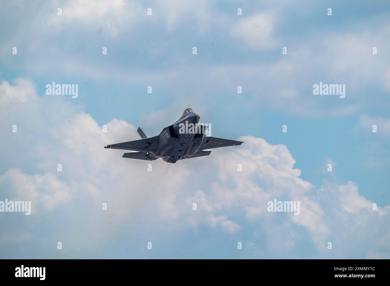 A Royal Australian Air Force (RAAF) F-35A Lightning II assigned to the ...