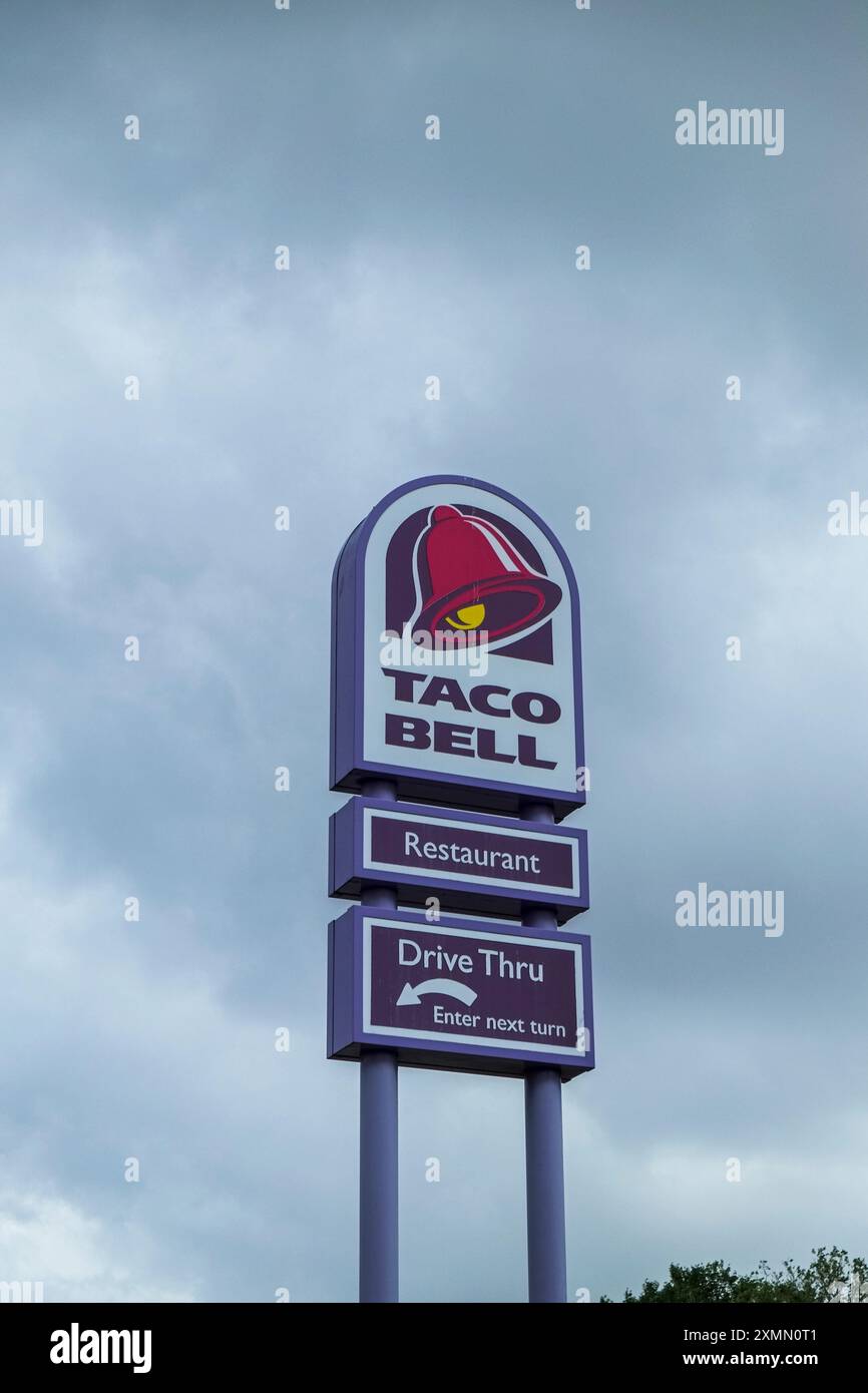 Taco bell, Taco Bell sign, Taco bell logo, sign, signs, logo, Mexican ...