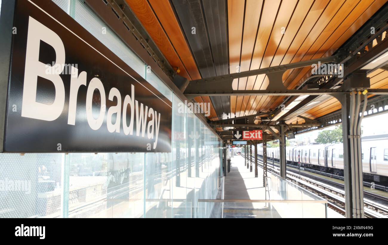 Astoria queens train station hi-res stock photography and images - Alamy