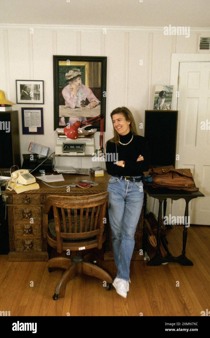 Portraits of TV news anchor Stock Photo - Alamy