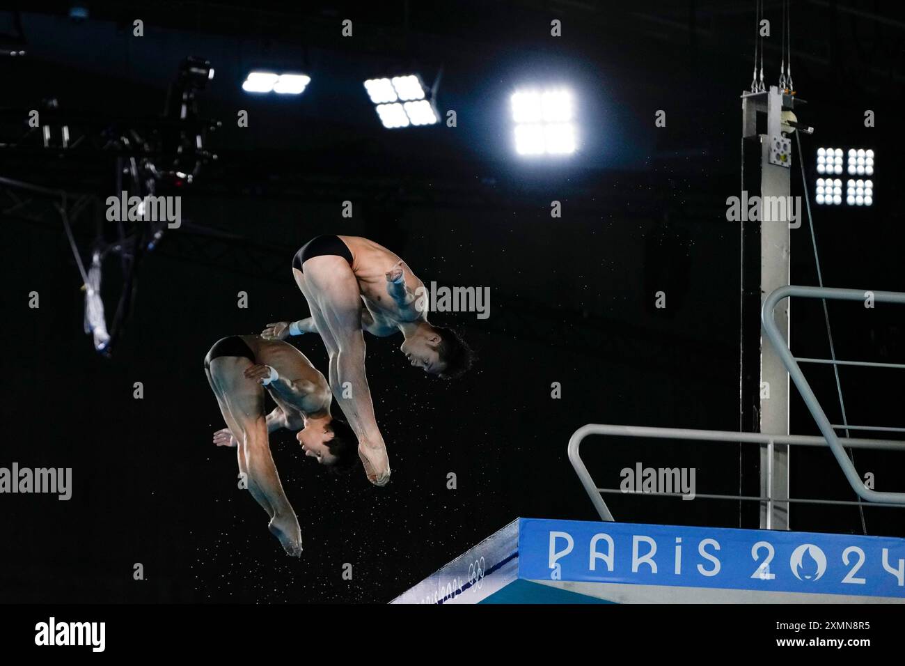 China's Lian Junjie and Yang Hao compete in the men's 10-meter ...