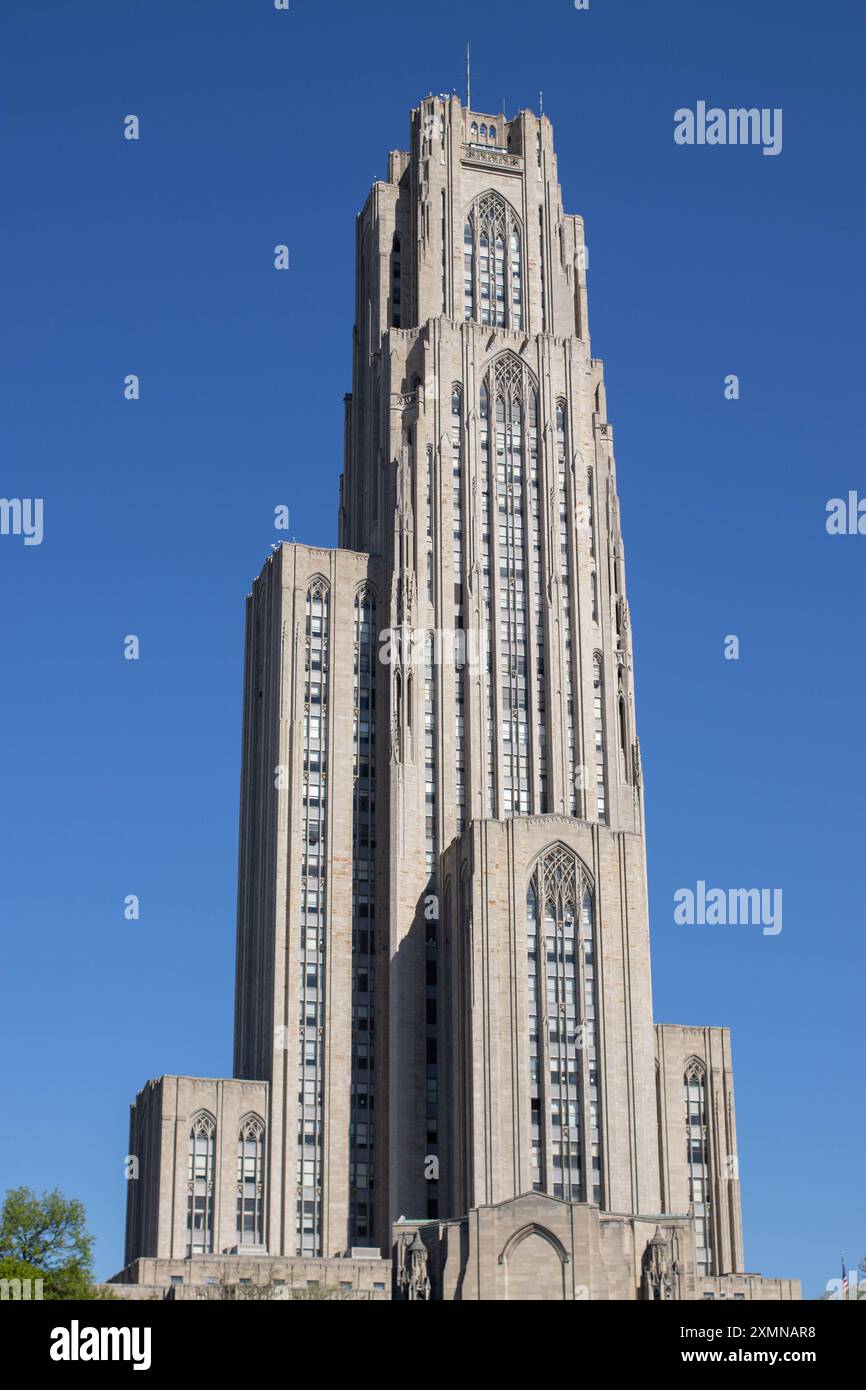 The Cathedral of Learning on a cloudless sunny day Stock Photo - Alamy