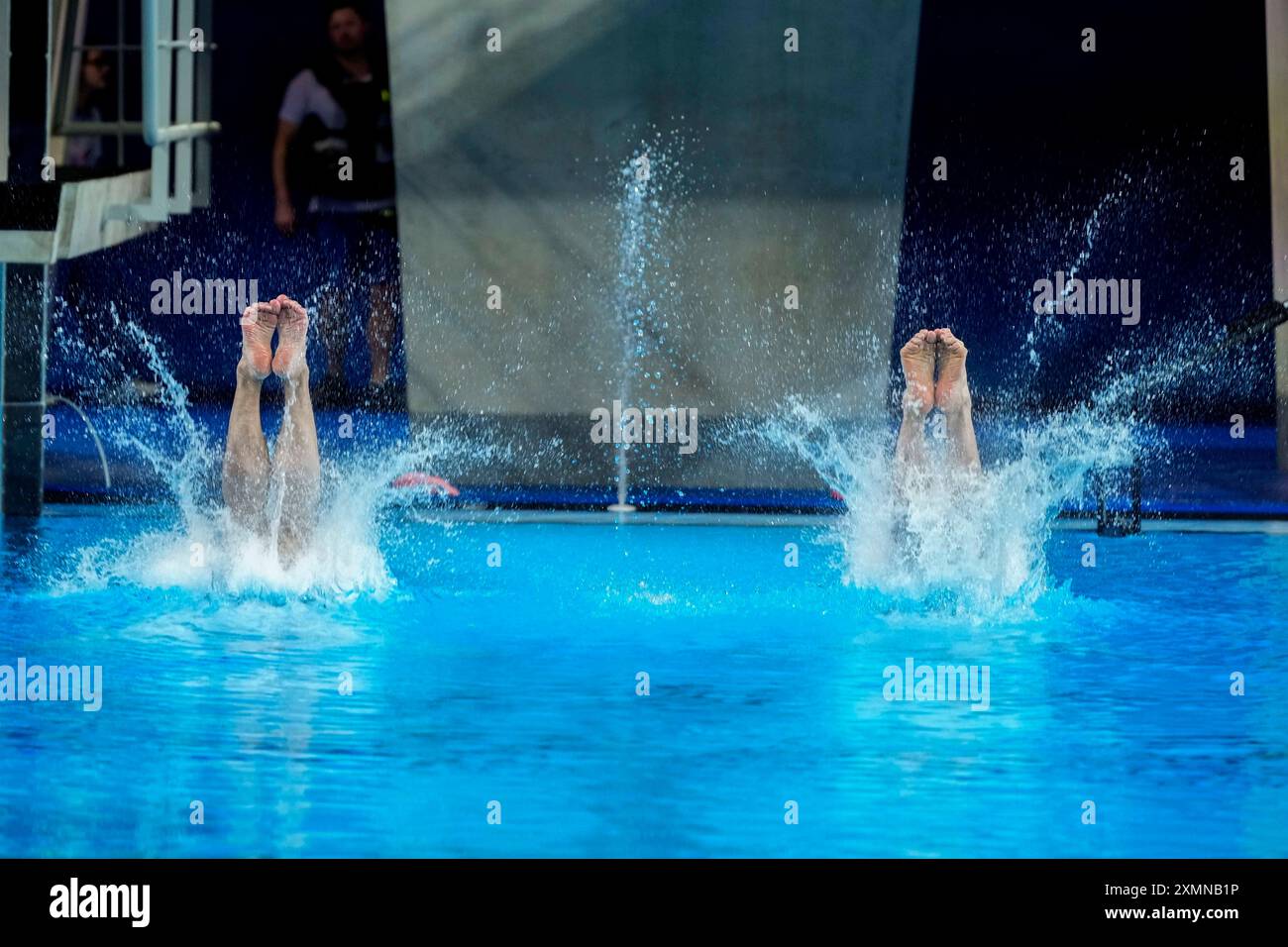 China's Lian Junjie and Yang Hao compete in the men's 10-meter ...