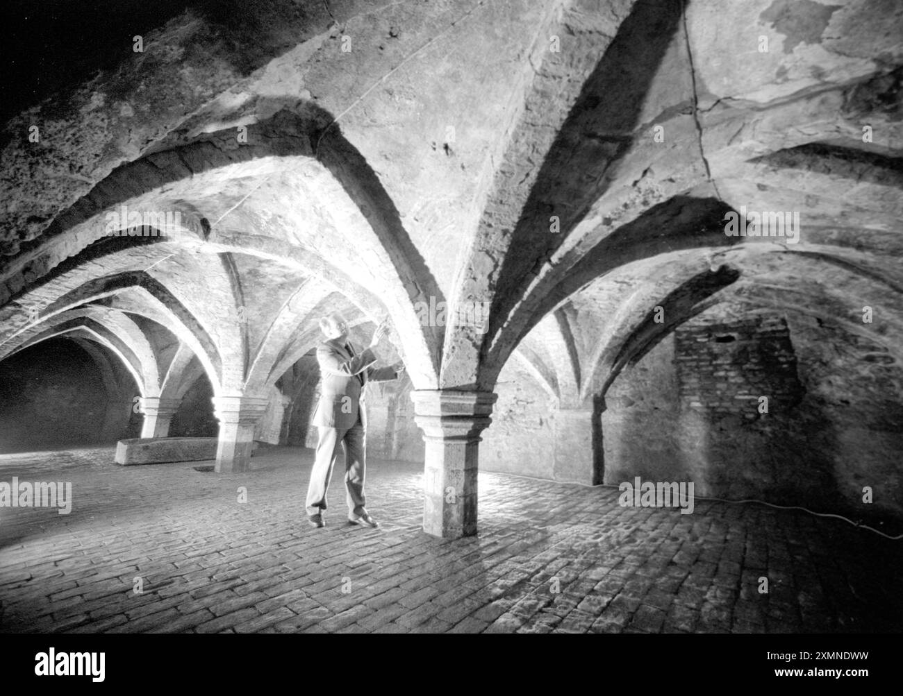 Kings Lynn - crypt under Clifton House ???? 11 March 1996 Picture by ...