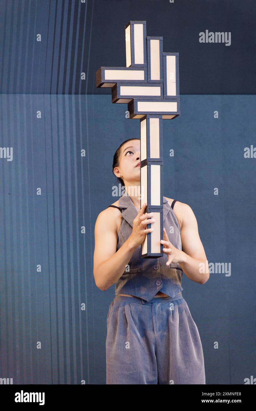 Paris, France. 28th July, 2024. The impressive girls of Eye Catching Circus, MEI Chih-Ling, LAN ...
