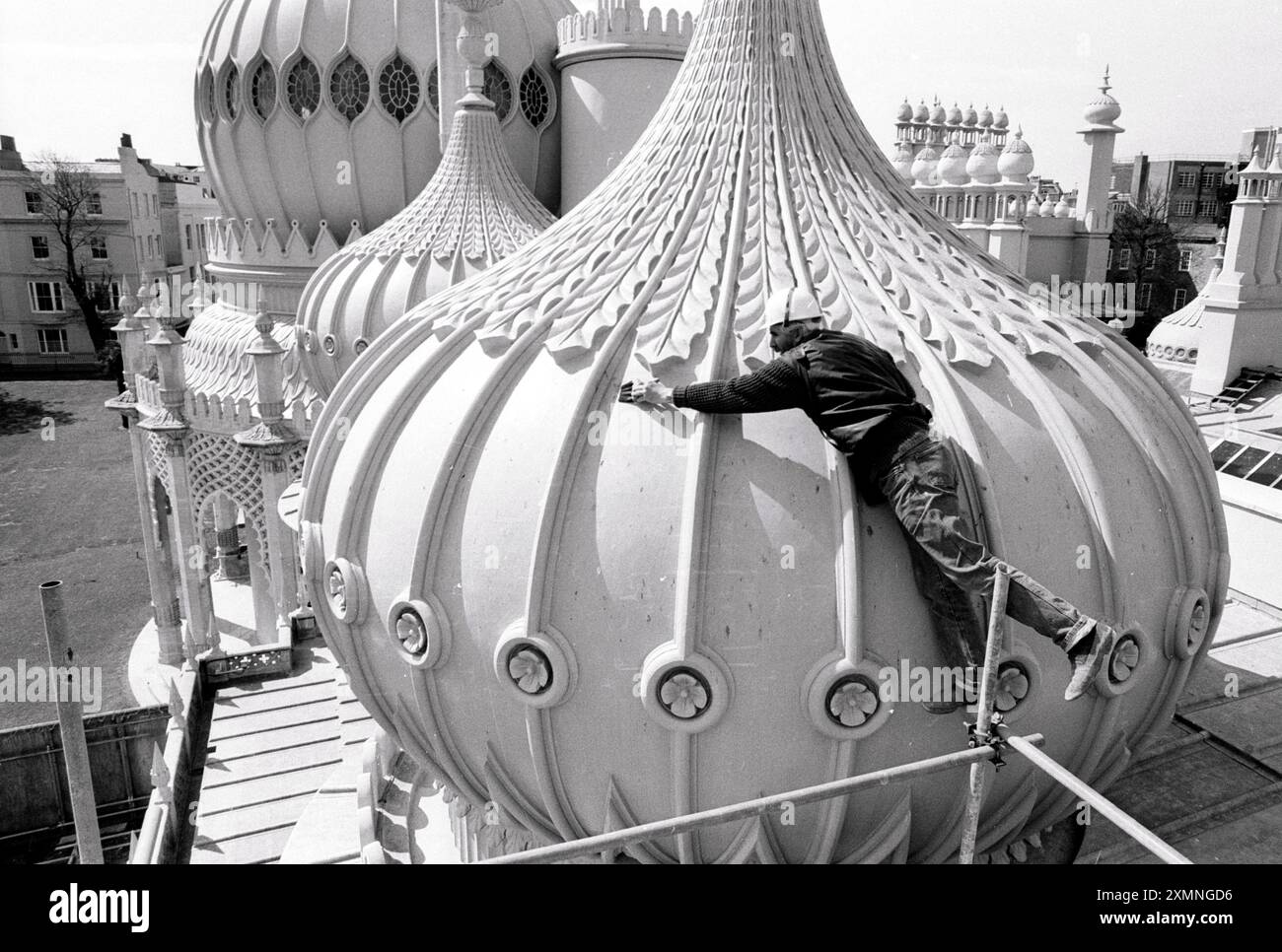 Roger bamber roof hi-res stock photography and images - Alamy