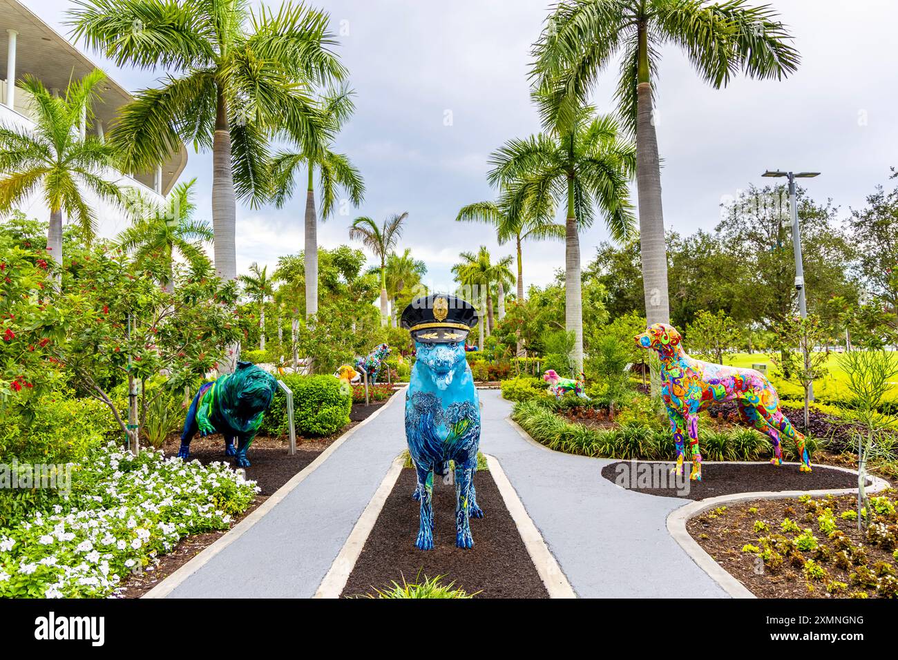Colourful sculptures at the Dogs and Cats Walkway and Sculpture Gardens ...