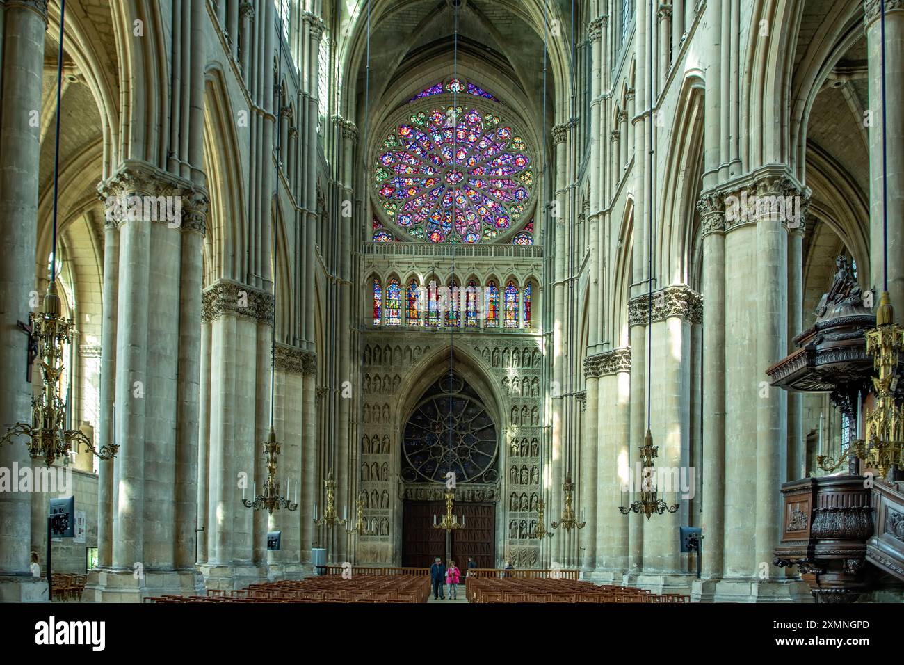 Inside Cathedrale Notre-Dame de Reims, Reims, Champagne, France Stock ...